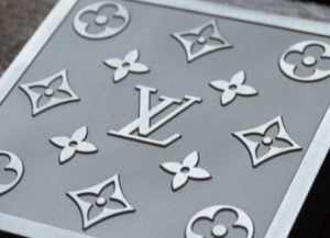 Marquage industriel : gravure, micro-gravure, texture, pyrogravure